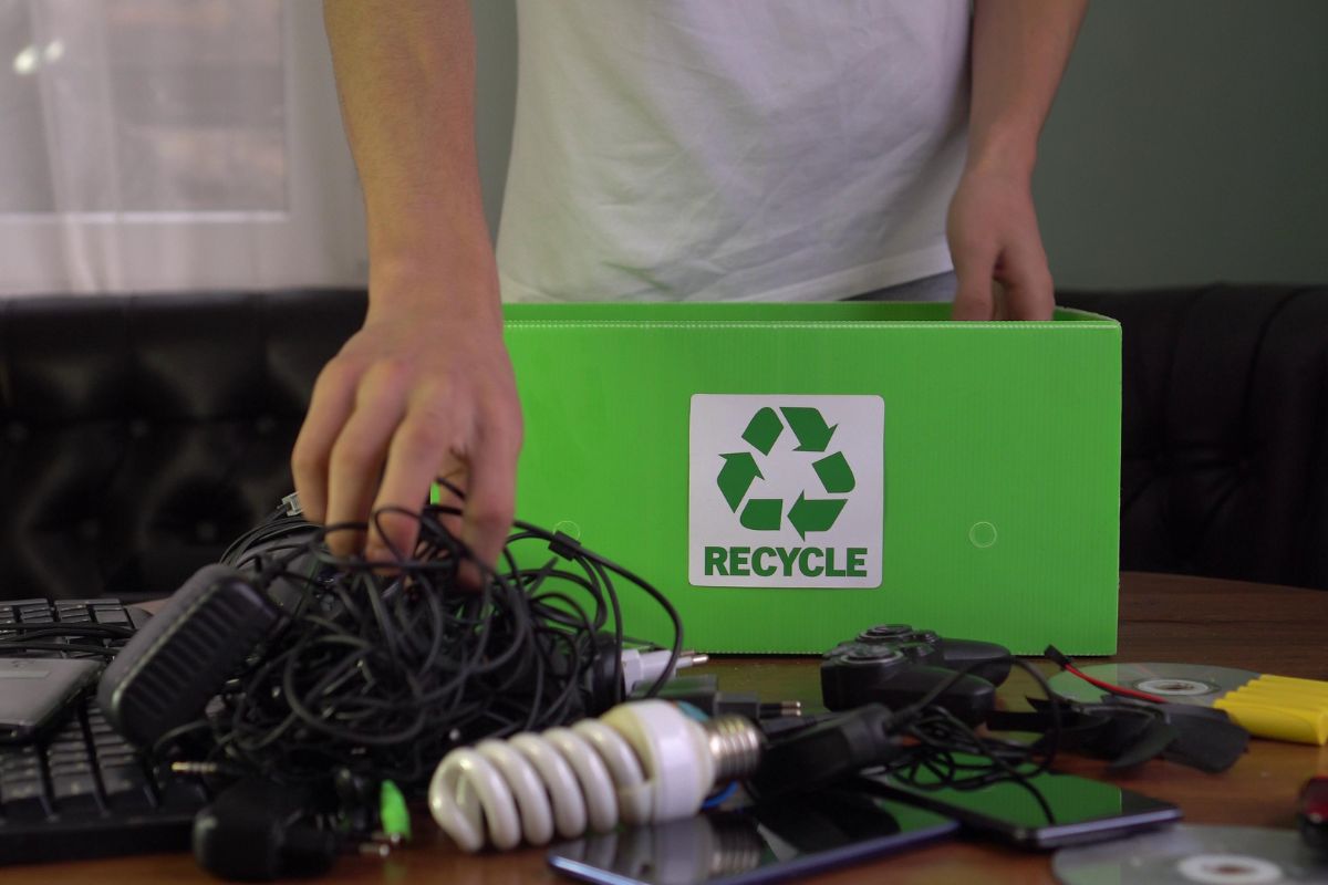 5 Ways To Reduce e-Waste at Home - Honestly Modern