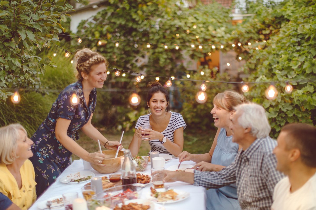 11+ Simple Tips to Host a Low-Waste Party - Honestly Modern