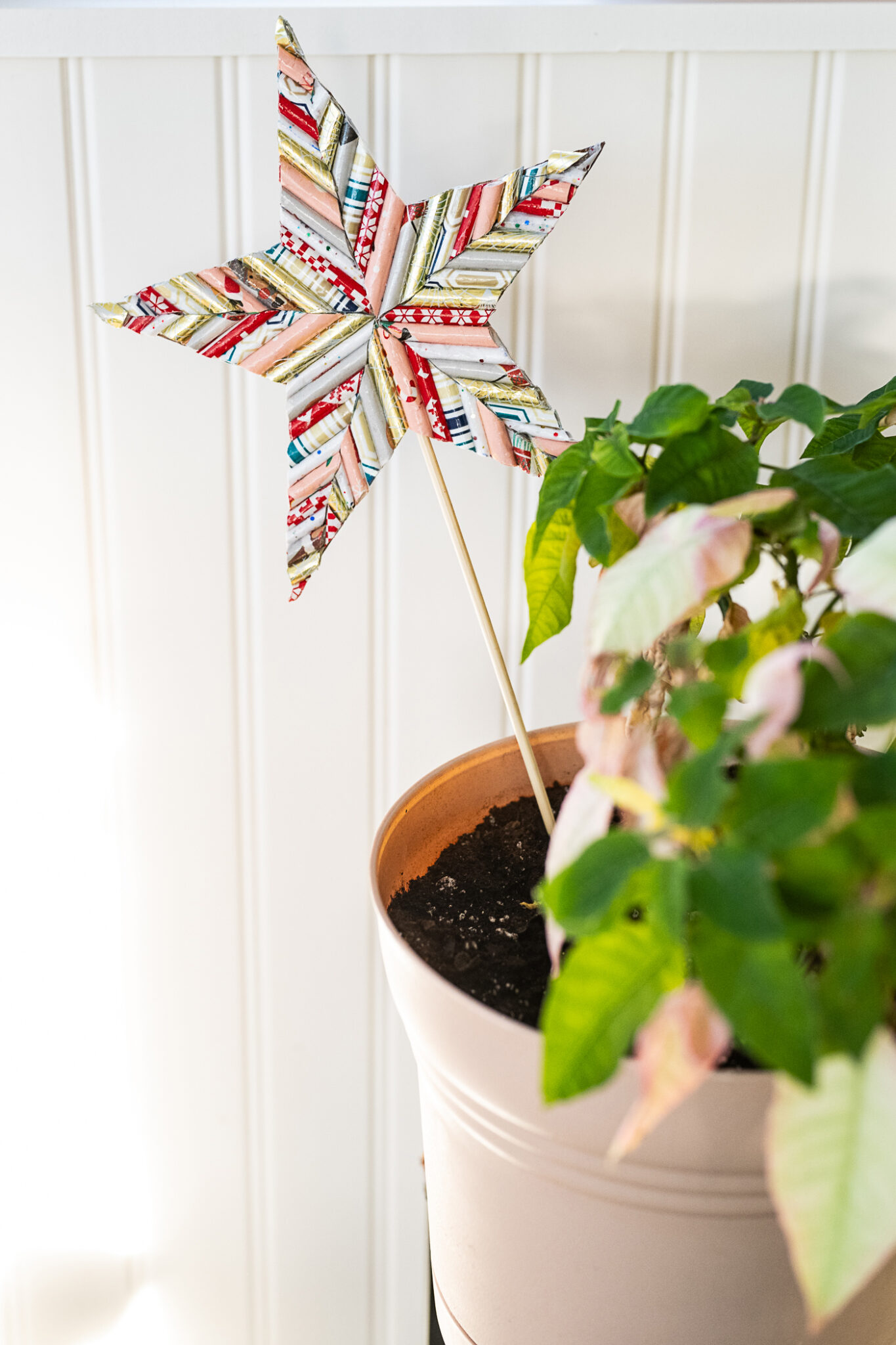 Reuse Wrapping Paper in This Adorable Upcycled Paper Star Project ...