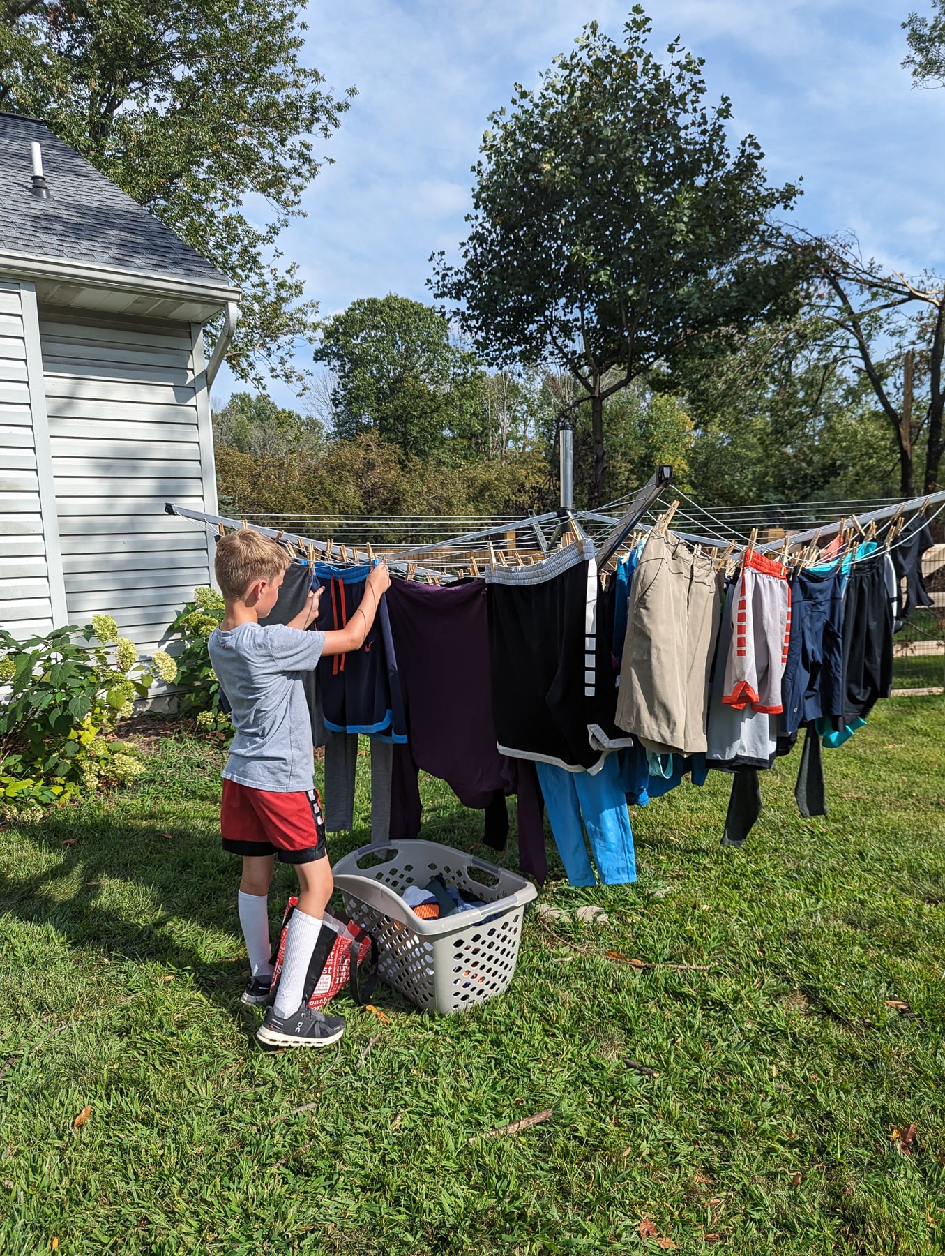 Beginner's FAQ for Line Drying Your Clothes - Honestly Modern