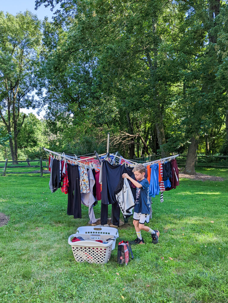 Beginner's FAQ for Line Drying Your Clothes - Honestly Modern